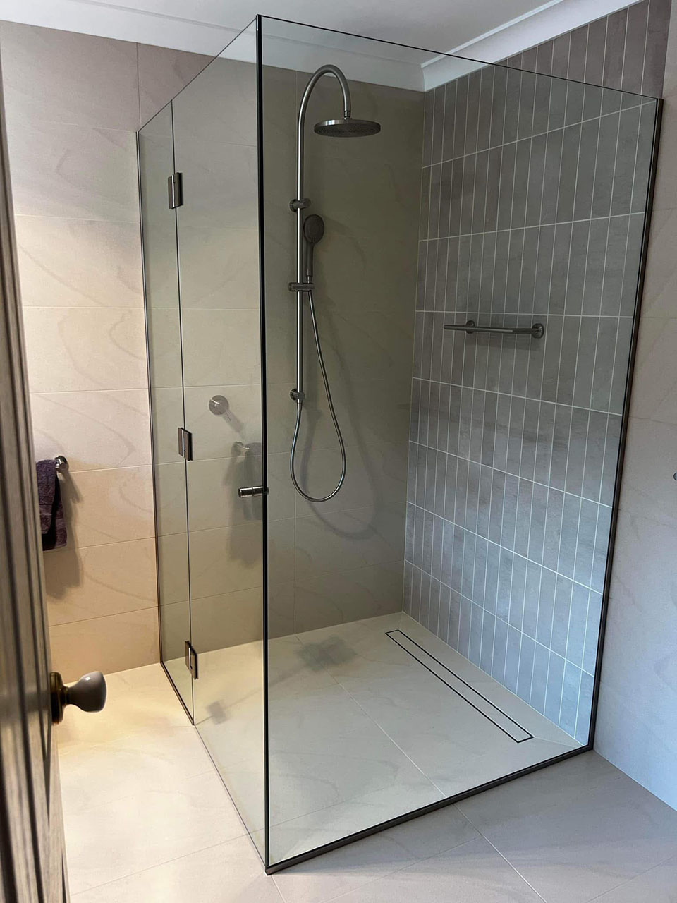 Shower screens - Framed and Frameless. Tudor Glass & Glazing